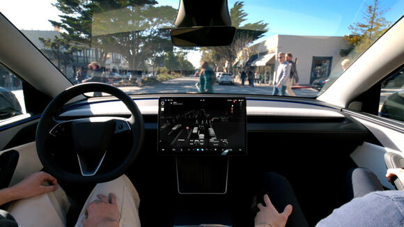 Ex-Uber Self-Driving Chief Crashes Tesla On FSD Into A Concrete Wall ...