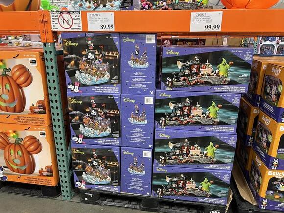 Sioux Falls Parks Crew Readies For The Holiday Light Spectacle - NewsBreak