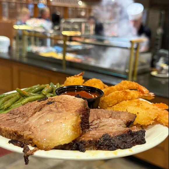 Shady Maple Smorgasbord Best Buffet In USA, Experts Say - NewsBreak