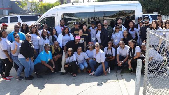 KNX Hero: 'Holliday’s Helping Hands'