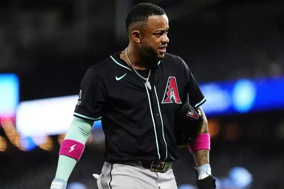 D’backs Manager Breaks Silence on Rumored Clubhouse Tension Involving ...