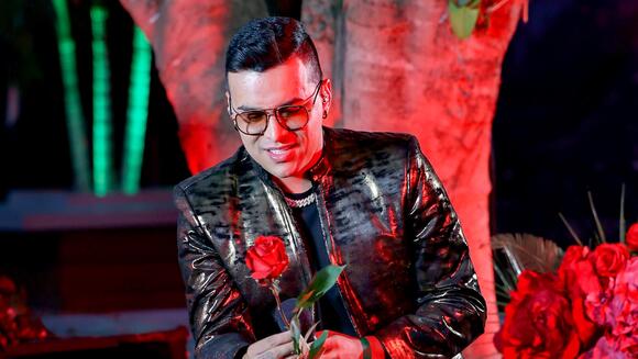 Colombian Singer Yeison Jiménez Dies in Plane Crash at 34 - NewsBreak