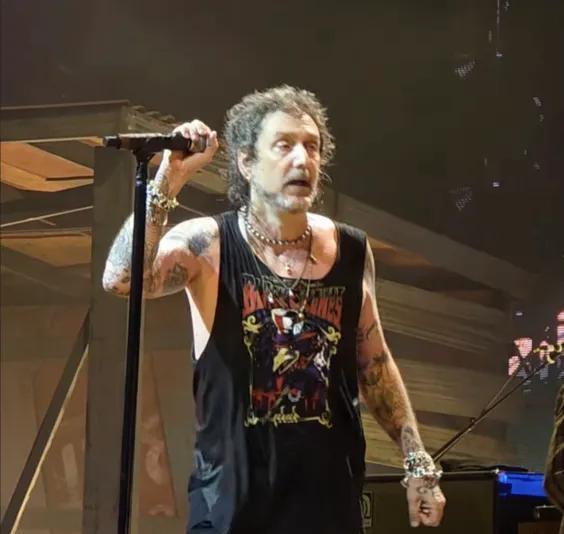 Black Crowes Draw Boos And Walkouts In Tampa Over America Remarks ...