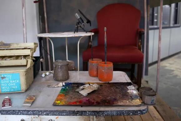 ‘An Elaborate Ruse to Trick Neighbors Into Saying Hello’ Comes to a ...