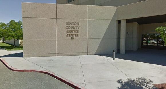 Threats to Kill, Screaming in Benton County Courthouse Lands Suspect in ...