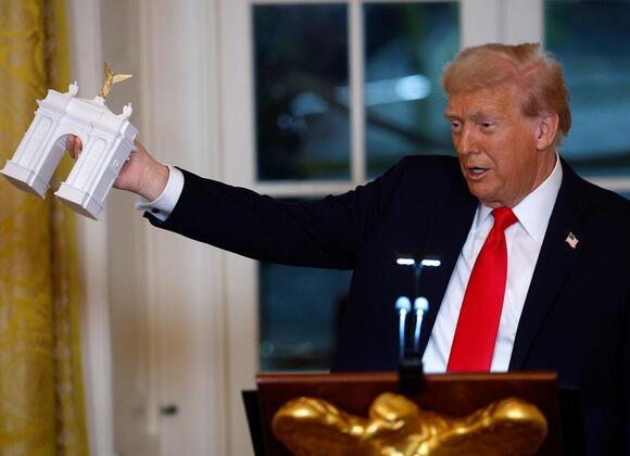 Trump’s Spiritual Adviser, Paula White-Cain, Criticized After Comparing ...