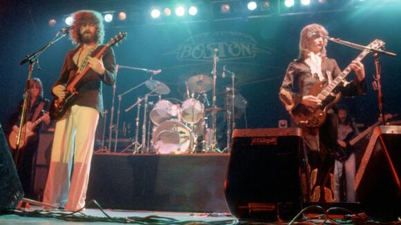 Barry Goudreau opens up on his bitter parting with Tom Scholz - NewsBreak