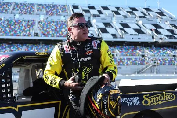 Tony Stewart Reveals Retirement Timeline as Health Concerns Might Force ...