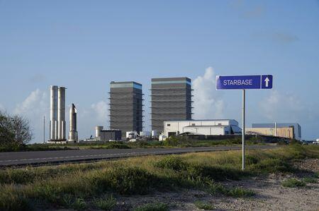 Musk-Trump breakup puts $22 billion of SpaceX contracts at risk ...