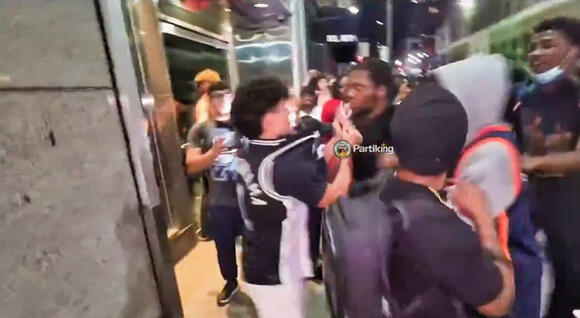 Spurs Fan Viciously Assaulted By Rabid Mob Of Knicks Fans During Ugly ...