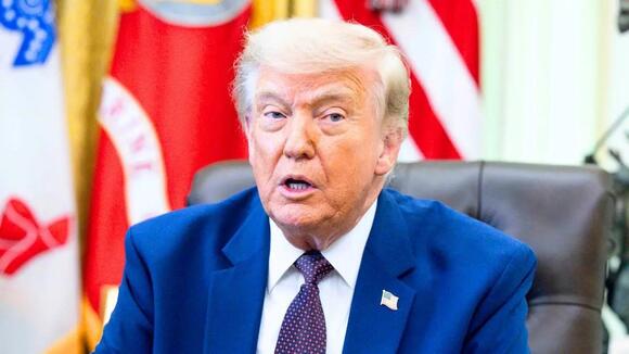 Commander in Carbs: Trump Munches on Pizza and Fries at NBA Finals ...