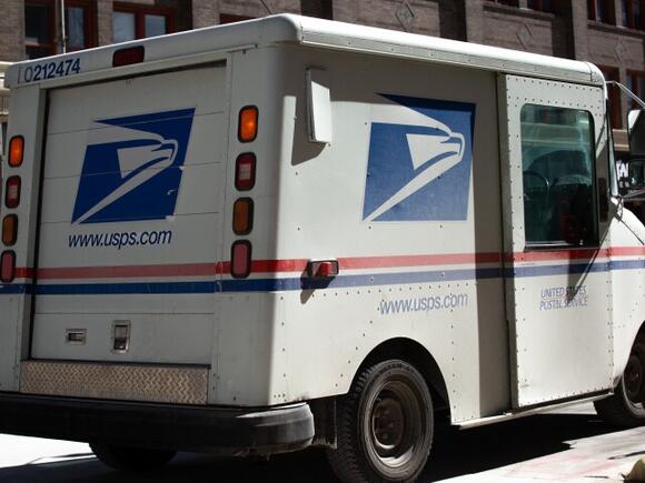 Police identify USPS driver killed in Wednesday night hit-and-run crash ...