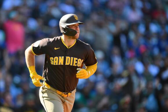 Gavin Sheets (2 homers), Padres dominate Mariners - NewsBreak