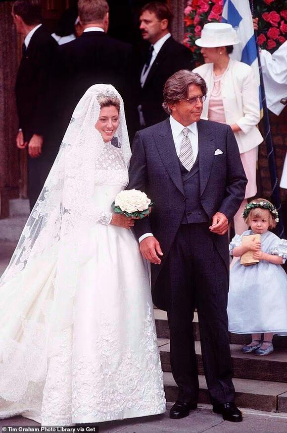 On the death of fashion great Valentino the secret message stitched ...