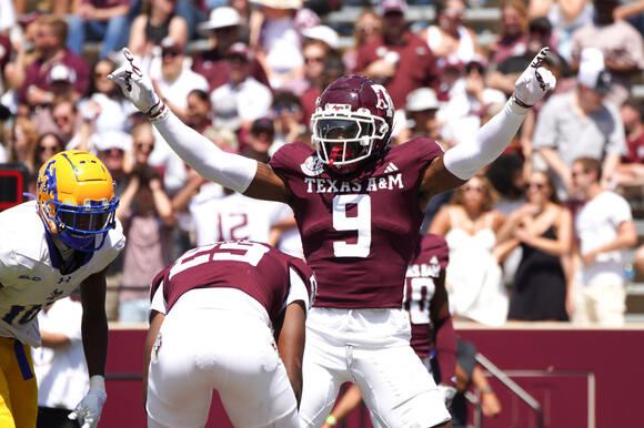 Texas A&M Reveals Intimidating Uniform Combination Ahead Of Week 3 Clash