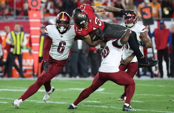 Buccaneers Predicted To Select 6’5”, 26-TD ‘Mike Evans Lite’ in 1st Round of 2025 NFL Draft ...