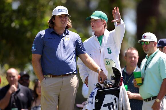Question about Tiger Woods note leads to awkward end to Neal Shipley ...