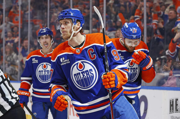 Oilers captain Connor McDavid spotted in Turks and Caicos after NHL ...