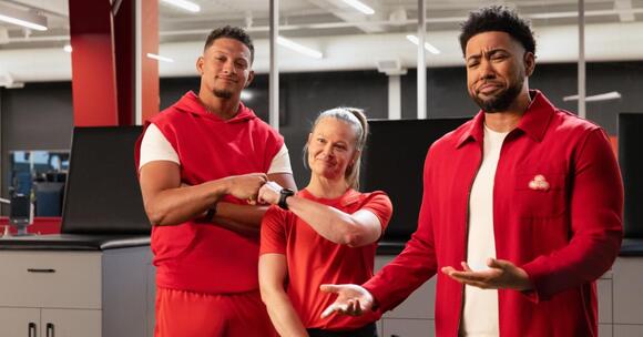State Farm Pairs Patrick Mahomes and Meghan ‘Trainer' to Drive NFL Ads ...