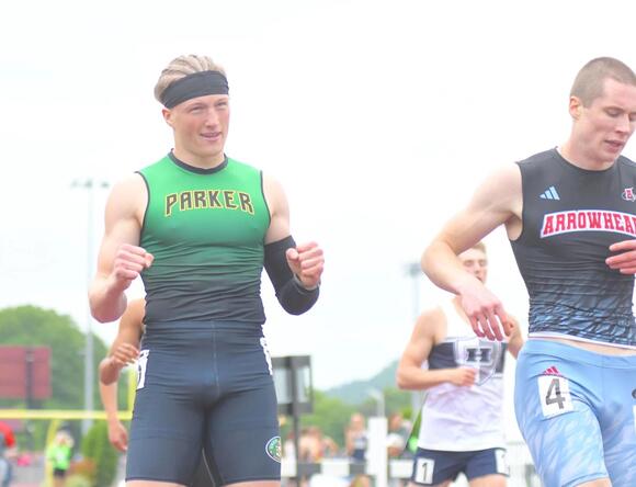 Cayden Brandenburg of Janesville Parker wins state 400, the school's ...