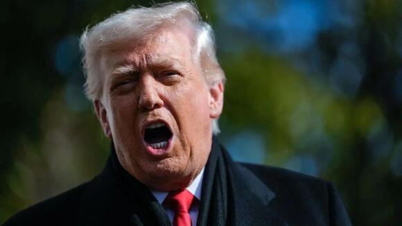 Donald Trump Blanks on Name of President He's Meant to Be Introducing ...