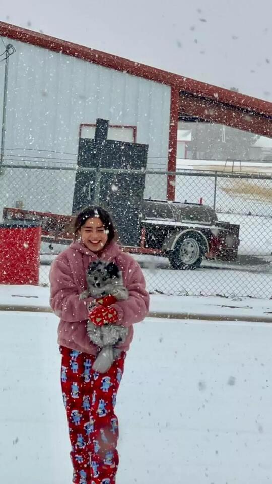 Amarillo Residents Capture Snowstorm Fun - NewsBreak