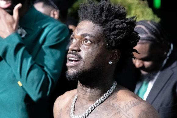 Kanye West Offers to Help Kodak Black After Seeing Him Crash Out ...