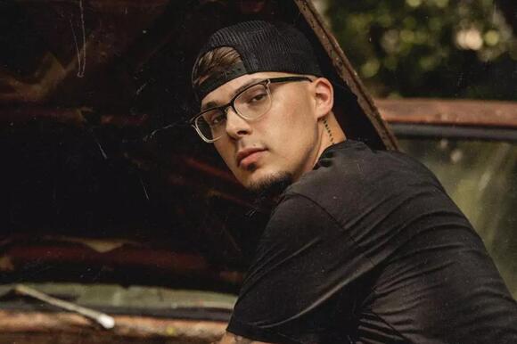 Here Are Taste of Country's RISERS: 2026 Artists to Watch - NewsBreak