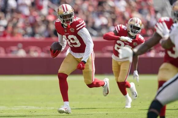 25 Retired NFL Players and Their New Careers - NewsBreak