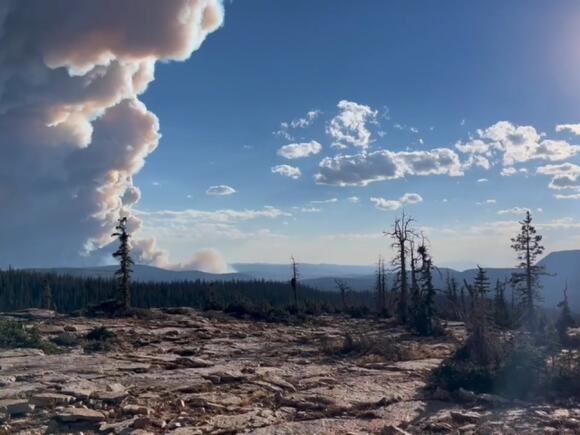 Yellow Lake Fire grows to 30,000 acres amid record heatwave for October