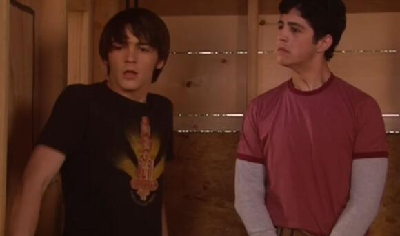 Drake Bell was the face of Nickelodeon, but his life story shows just ...