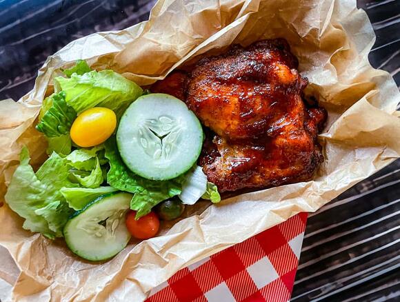10 BBQ Chicken Recipes Bring Smoky Backyard Flavor to Any Gathering ...