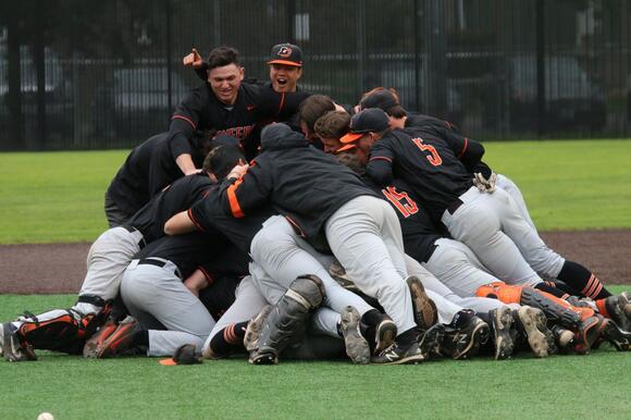 Lewis & Clark baseball revels in Northwest Conference title, NCAA ...