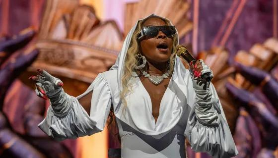 20 Black Love Songs That Defined the ’90s - NewsBreak