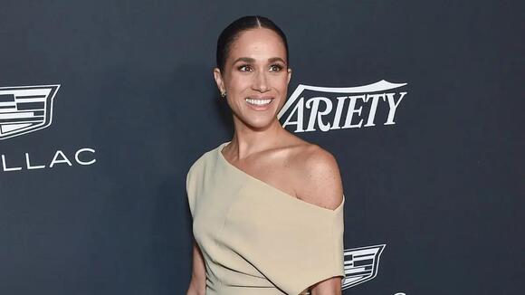 EXCLUSIVE: Meghan Markle 'Planning Vow Renewal Service With Prince ...