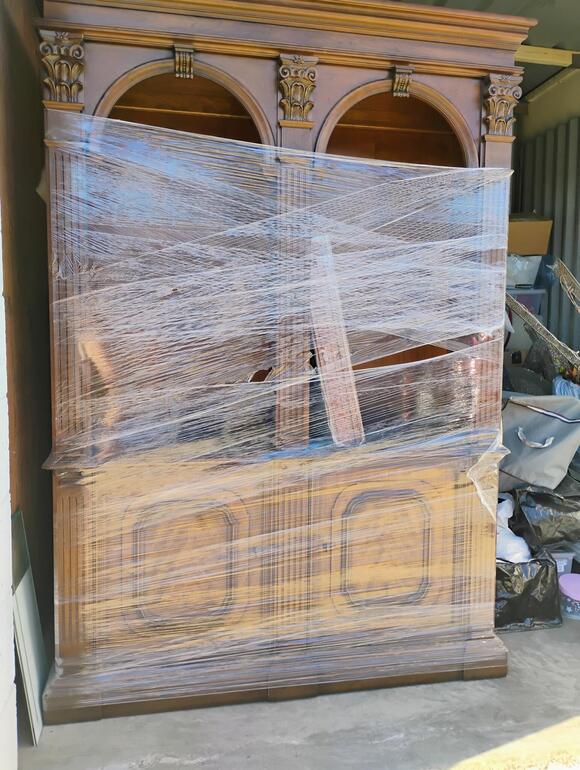 🎁 Freebies Up for Grabs in Menifee — Furniture, Clothes & More - NewsBreak