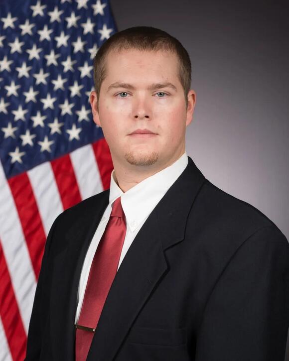 B-52 Engineer Passes Away in Crash, Leaving Behind a Family – His Last ...