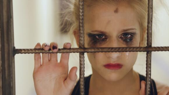 Unseen and Unheard: 21 Subtle Signs of Emotional Neglect in ...