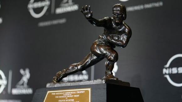 Heisman Front-Runner Is Reportedly Done, Set To Undergo Surgery After ...