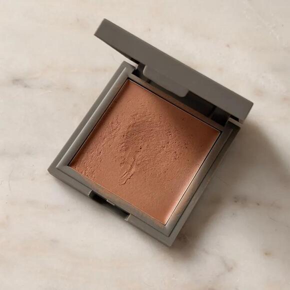 It's True, Makeup Artists Swear By These 13 Bronzers for Mature Skin ...