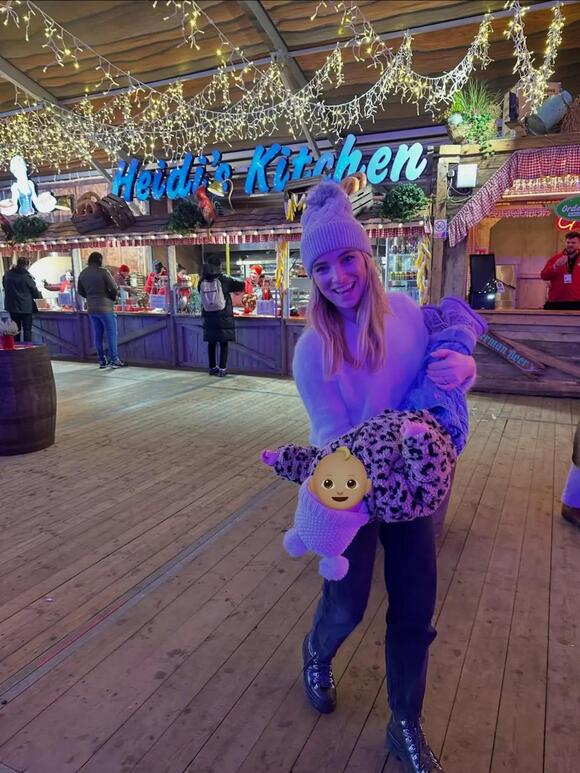 'This Morning' Host Sian Welby Had a Long Night in AE After Her Baby ...