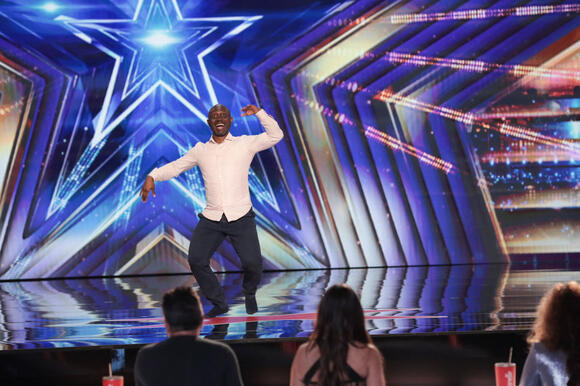 ‘AGT’ Auditions Begin With 3 Golden Buzzer Performances - NewsBreak