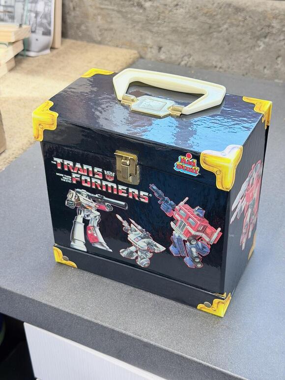 🎁 Freebies Up for Grabs in Larkspur — Furniture, Toys & More - NewsBreak