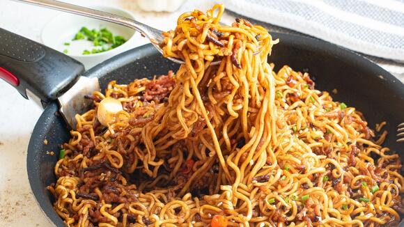 You’ll Be Tangled Up Fast In 29 Asian Noodle Recipes That Slurp Back ...