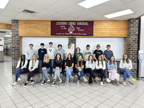 Antigo High School Spring 2024 Prom Court - NewsBreak