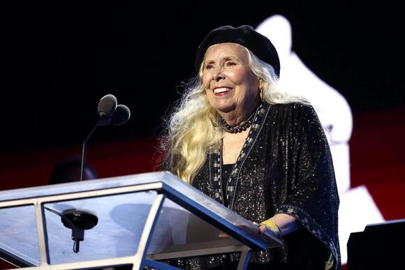 10 Things You May Not Know About Joni Mitchell - NewsBreak