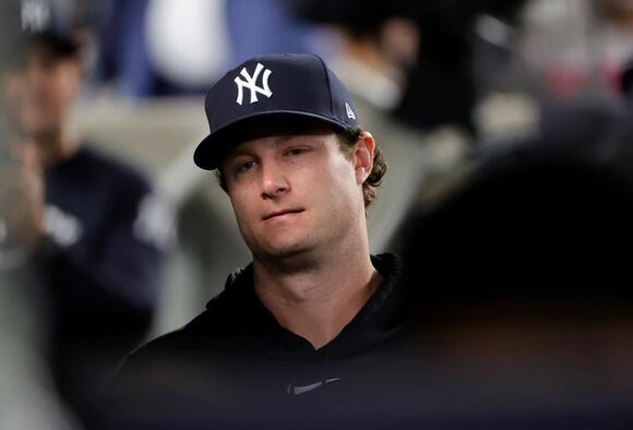 Gerrit Cole Jokes About Juan Sotos ‘expensive Yankees Free Agency During Dodgers Game