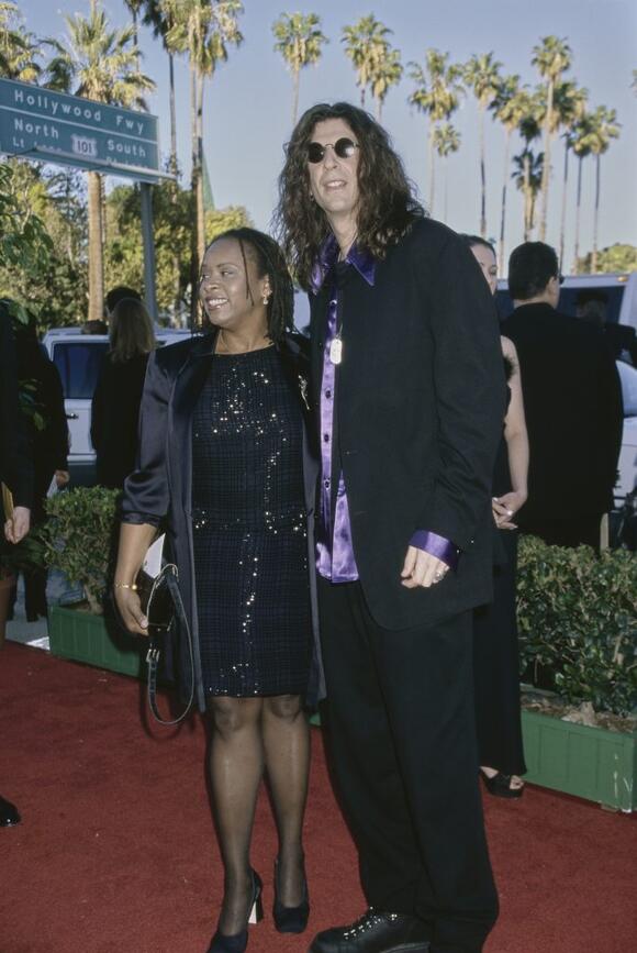 Always Laughing, ‘Howard Stern Show’ Co-Host Robin Quivers, 71, Exudes ...