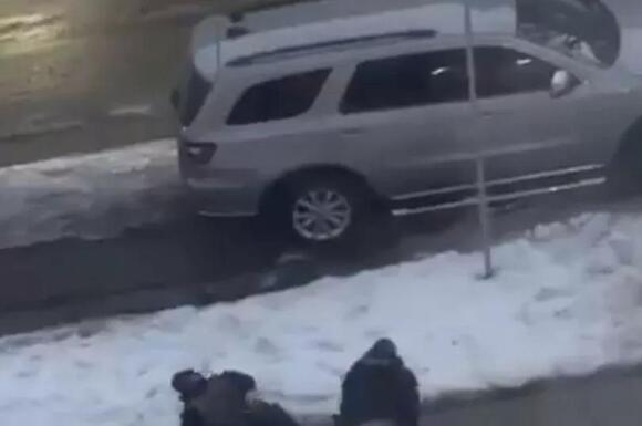 ICE agents caught slipping on ice as they struggle to deal with harsh ...