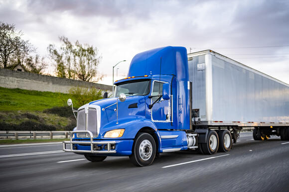 DAT: Truckload spot rates post seventh straight monthly gain in ...